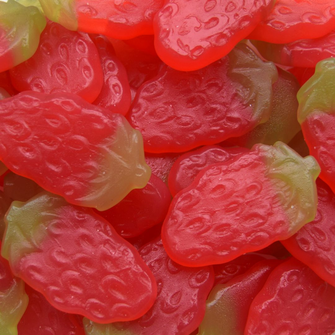 Haribo Giant Strawbs 140g - Sweet Strawberry Gummies – SoSweet